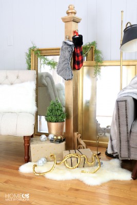 DIY Holiday Stocking Post - Home Made by Carmona
