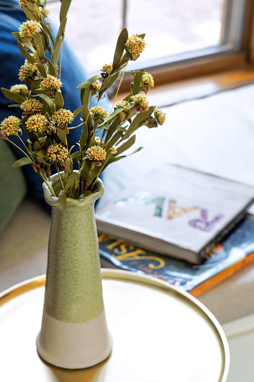 Simple Entry Vignette